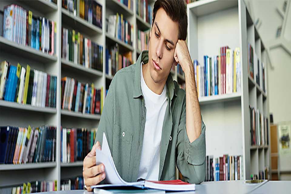 Keele University - Writing Excellent Paragraphs 17 Feb